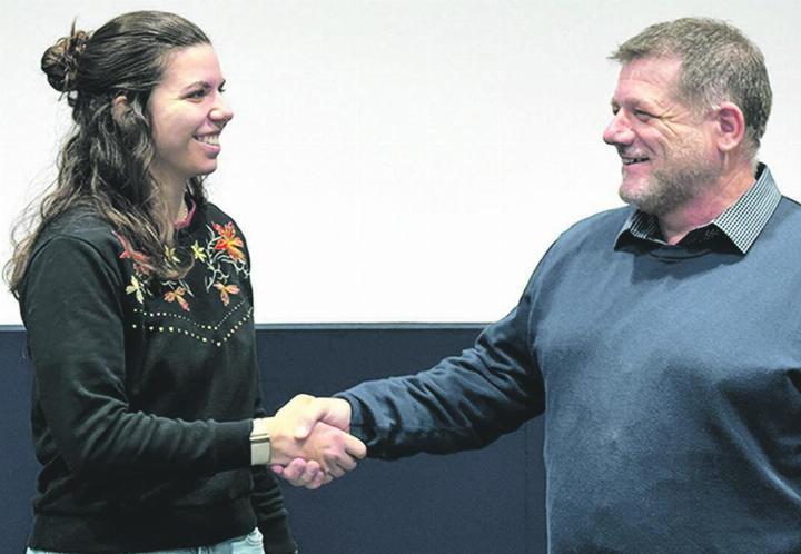 FlexBase unterstützt Chiara Leone