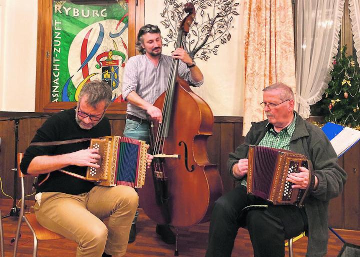 Heimatland und zoge am Boge